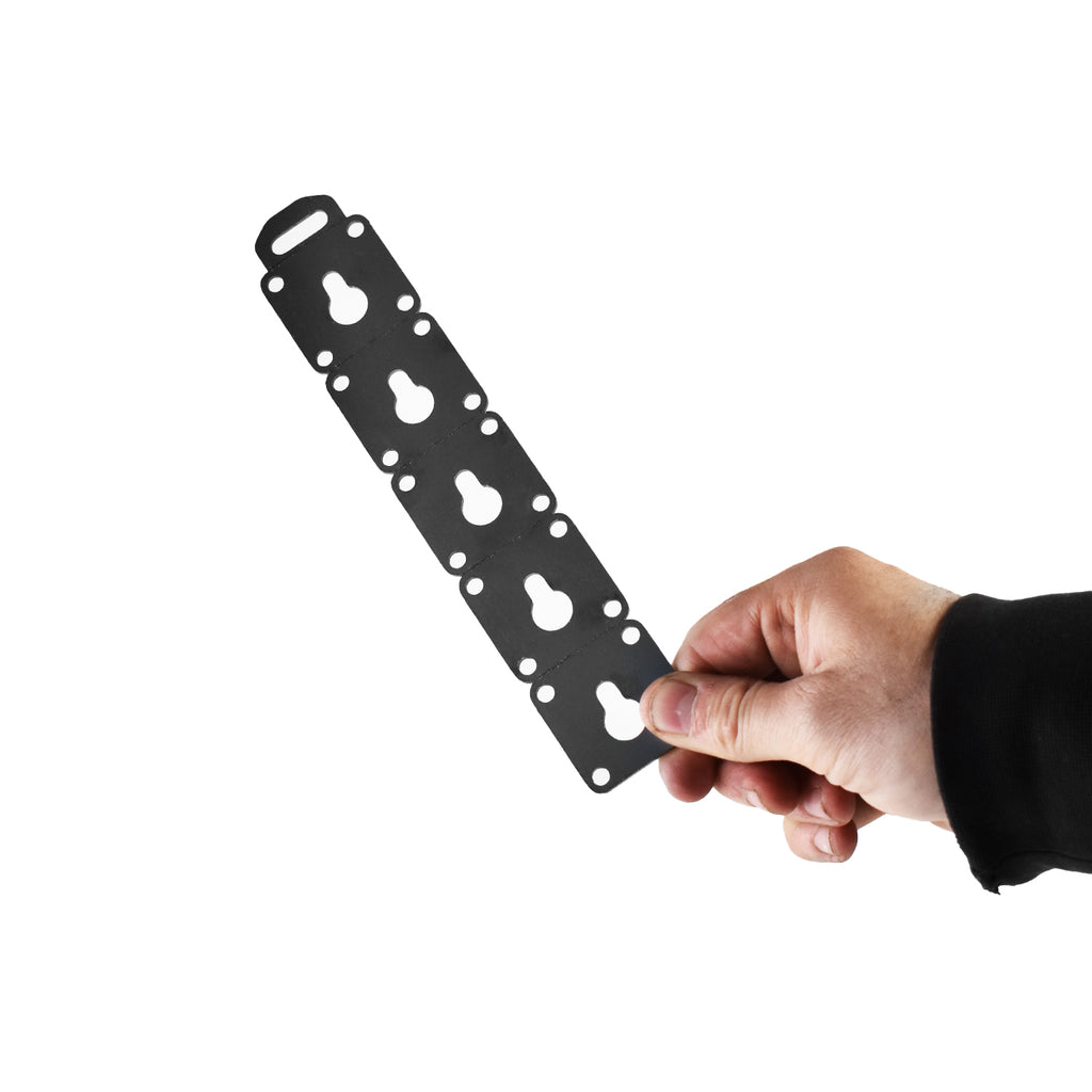 Keyhole Hanging Plates (Strip of 5) - Indoor Outdoors