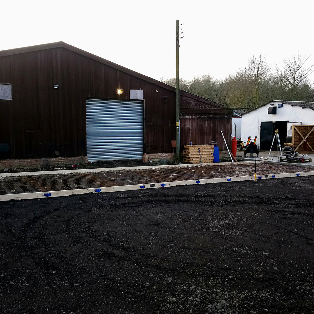 Road Form - Brackets & Pins | Indoor Outdoors