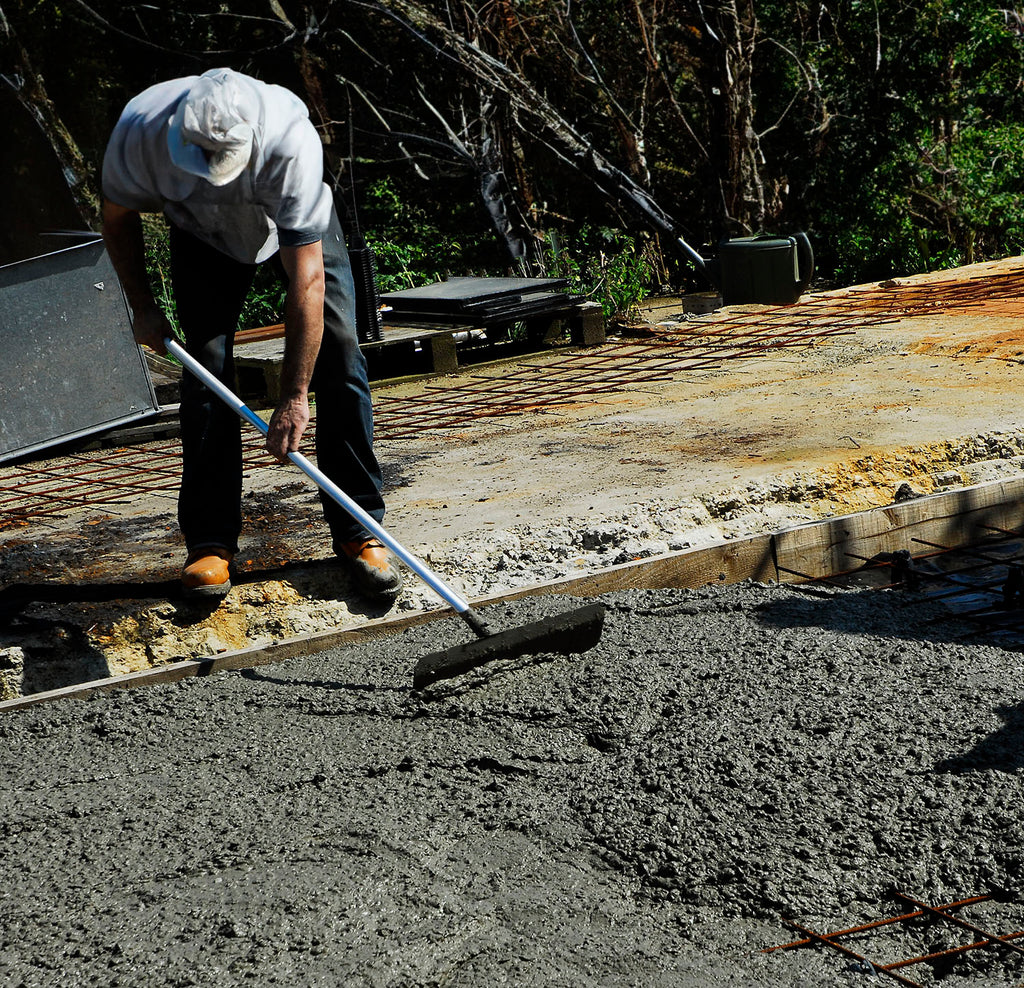 Concrete Placer Tool for Tamping & Spreading | MegaMaxx