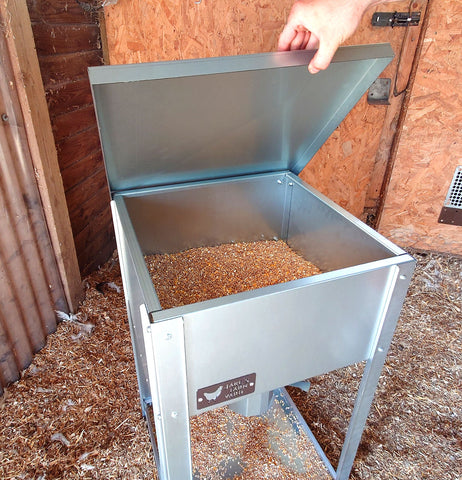 Chicken Feed Hopper with Easy-Release Feeding System