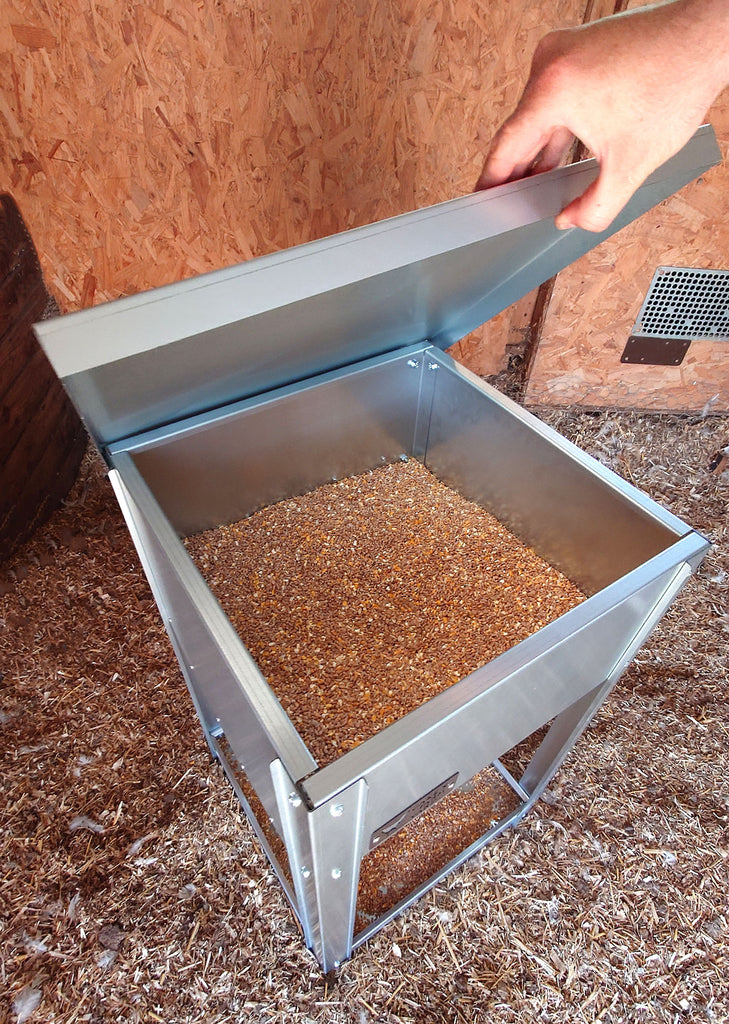 Chicken Feed Hopper with Easy-Release Feeding System