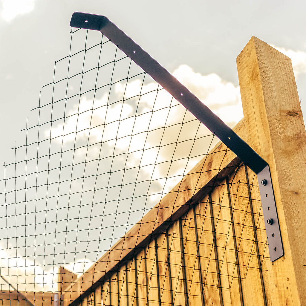 Cat Fence Extender Brackets - Keep Your Cats Safe in the Garden