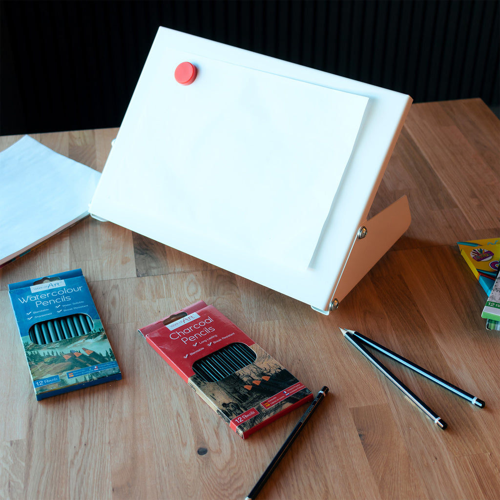 Desktop Easel for A4 Paper - Magnetic - Adjustable Angle