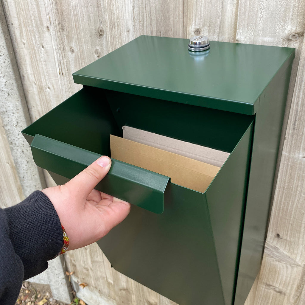 Wall Mount Parcel Box - Lockable & Secure - Spacious Design