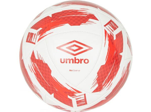 Umbro Neo Swerve Football