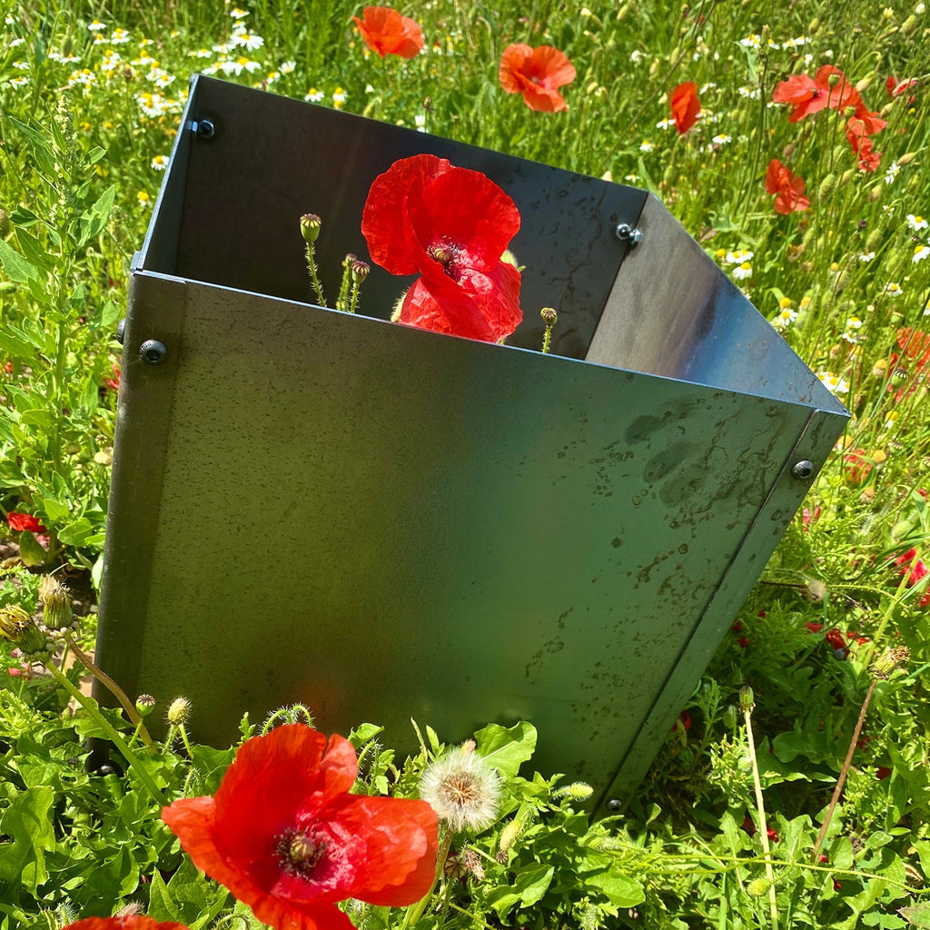 Steel Cube Planter - Rustic Steel Finish - 500mm x 500mm x 500mm ...