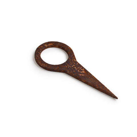 Tree Spike Hook for Animal Feeders - Easy Installation